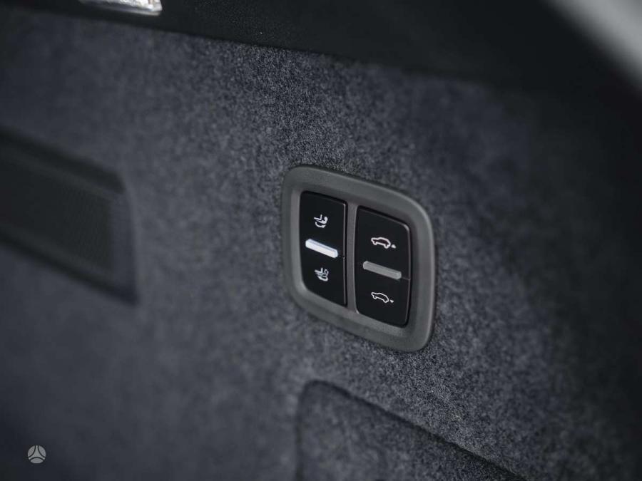 Pelēks Porsche Cayenne Coupe 2026 Viļņa, ar dzinēja tilpumu 0.00 L un nobraukumu 3 tūkst. km par 170355 €, foto 43 vietnē AUTOMOTO.COM.LV