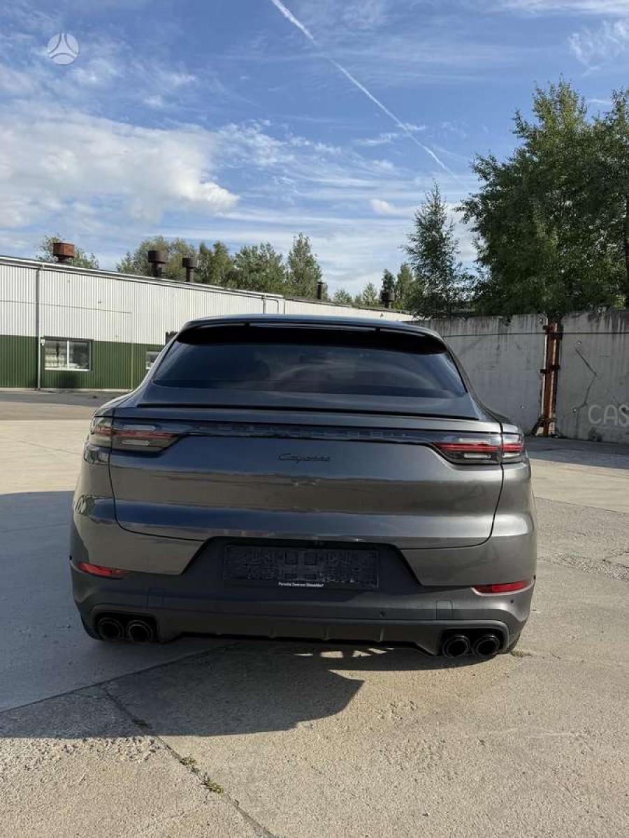Orange Porsche Cayenne Coupe 2020 in Siauliai, with an engine capacity of 0.00 L and mileage of 100 thousand km for 56000 €, photo 6 on AUTOMOTO.COM.LV