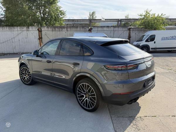 Orange Porsche Cayenne Coupe 2020 in Siauliai, with an engine capacity of 0.00 L and mileage of 100 thousand km for 56000 €, photo 7 on AUTOMOTO.COM.LV