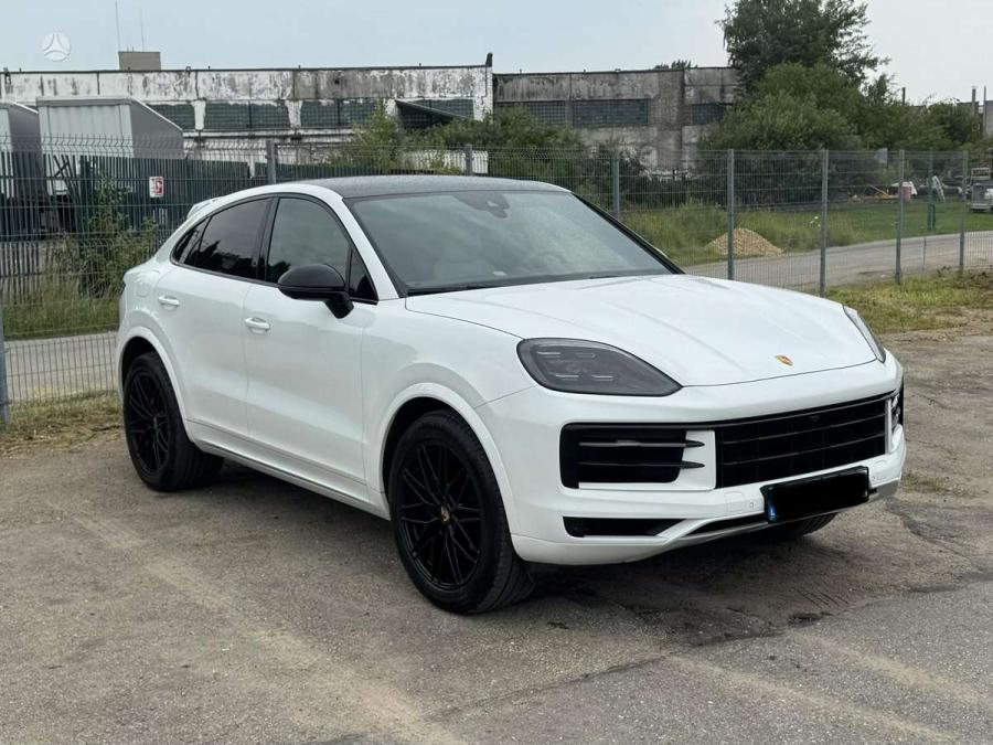 Белый Порше Cayenne Coupe 2024 в Каунас, объемом двигателя 3.00 л и пробегом 55 тыс. км за 78000 €, фото 3 на AUTOMOTO.COM.LV