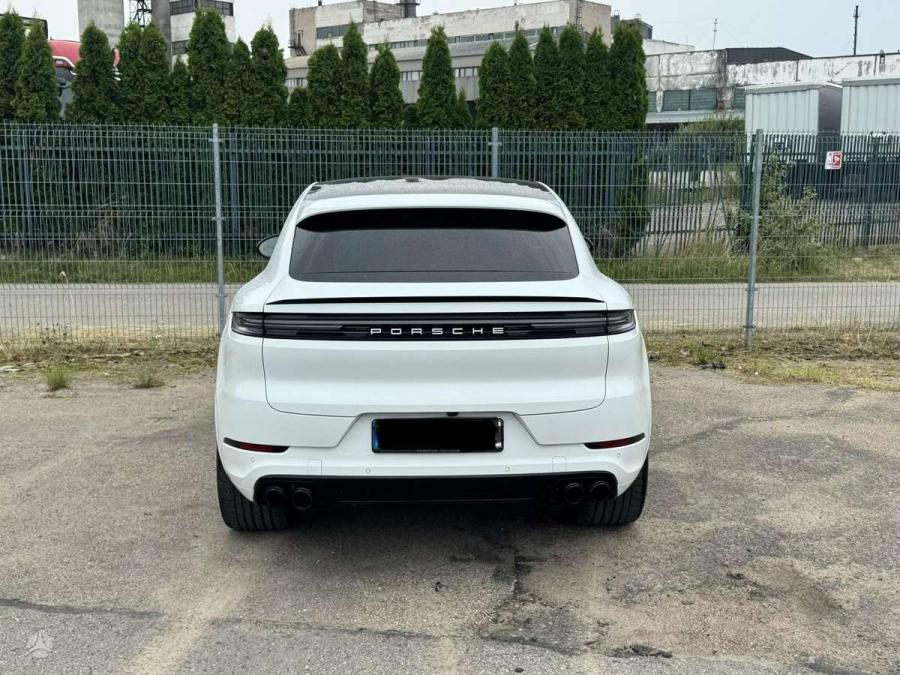 Белый Порше Cayenne Coupe 2024 в Каунас, объемом двигателя 3.00 л и пробегом 55 тыс. км за 78000 €, фото 6 на AUTOMOTO.COM.LV