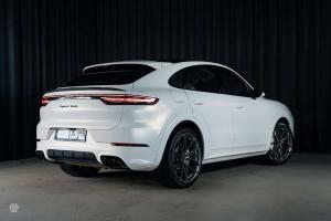 Balts Porsche Cayenne Coupe 2020 Viļņa, ar dzinēja tilpumu 4.00 L un nobraukumu 42 tūkst. km par 85999 €, foto 5 vietnē AUTOMOTO.COM.LV