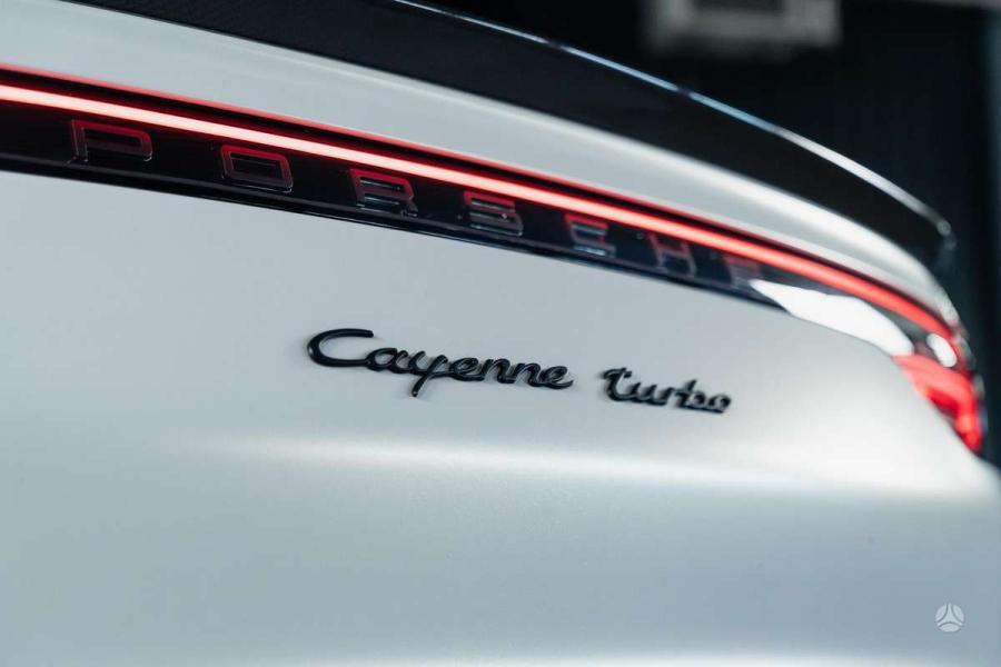 Balts Porsche Cayenne Coupe 2020 Viļņa, ar dzinēja tilpumu 4.00 L un nobraukumu 42 tūkst. km par 85999 €, foto 11 vietnē AUTOMOTO.COM.LV
