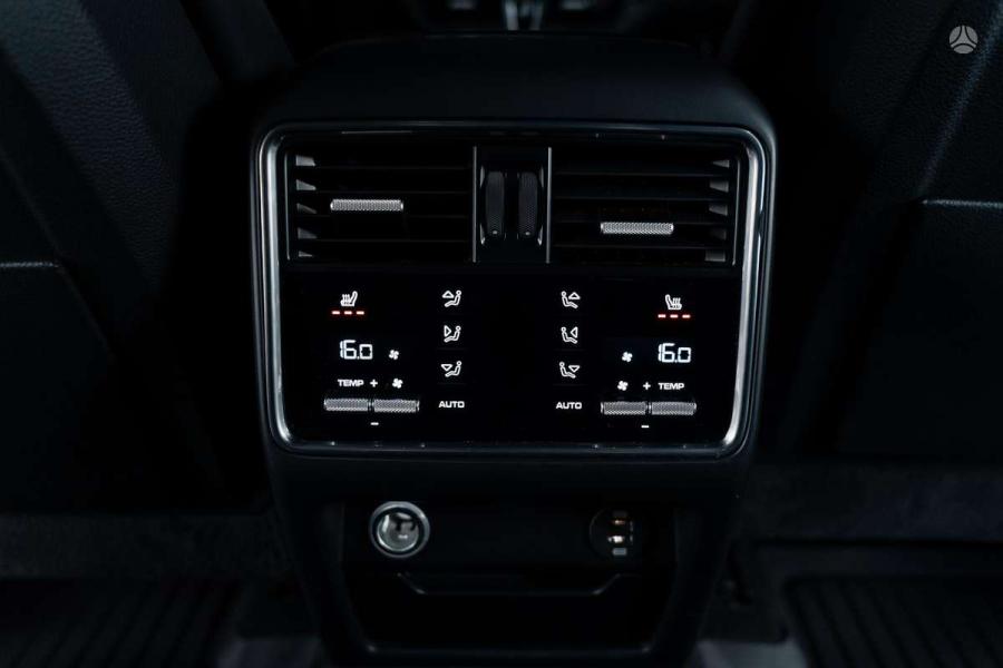 Balts Porsche Cayenne Coupe 2020 Viļņa, ar dzinēja tilpumu 4.00 L un nobraukumu 42 tūkst. km par 85999 €, foto 34 vietnē AUTOMOTO.COM.LV