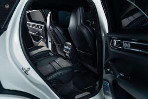 Balts Porsche Cayenne Coupe 2020 Viļņa, ar dzinēja tilpumu 4.00 L un nobraukumu 42 tūkst. km par 85999 €, foto 36 vietnē AUTOMOTO.COM.LV