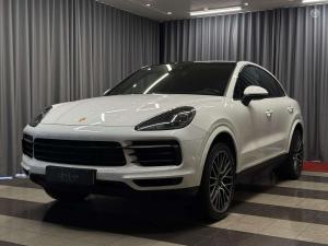 Белый Порше Cayenne Coupe 2020 в Рига, объемом двигателя 3.00 л и пробегом 47 тыс. км за 54990 €, фото 3 на AUTOMOTO.COM.LV