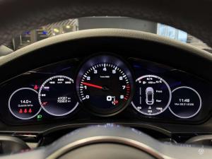 Белый Порше Cayenne Coupe 2020 в Рига, объемом двигателя 3.00 л и пробегом 47 тыс. км за 54990 €, фото 16 на AUTOMOTO.COM.LV