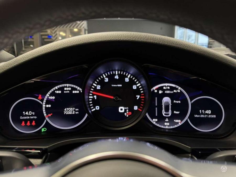 Белый Порше Cayenne Coupe 2020 в Рига, объемом двигателя 3.00 л и пробегом 47 тыс. км за 54990 €, фото 16 на AUTOMOTO.COM.LV