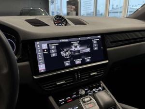 Белый Порше Cayenne Coupe 2020 в Рига, объемом двигателя 3.00 л и пробегом 47 тыс. км за 54990 €, фото 20 на AUTOMOTO.COM.LV