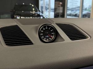 Белый Порше Cayenne Coupe 2020 в Рига, объемом двигателя 3.00 л и пробегом 47 тыс. км за 54990 €, фото 22 на AUTOMOTO.COM.LV