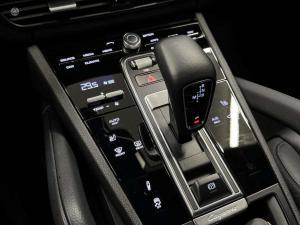 Белый Порше Cayenne Coupe 2020 в Рига, объемом двигателя 3.00 л и пробегом 47 тыс. км за 54990 €, фото 23 на AUTOMOTO.COM.LV
