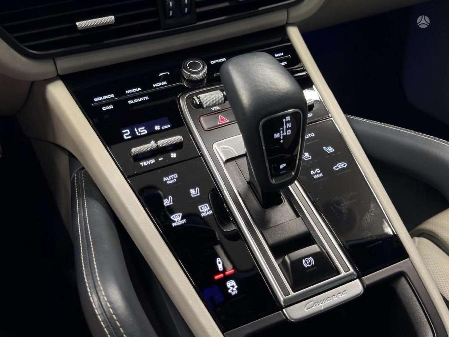 Balts Porsche Cayenne Coupe 2021 Rīga, ar dzinēja tilpumu 2.90 L un nobraukumu 83 tūkst. km par 69990 €, foto 10 vietnē AUTOMOTO.COM.LV
