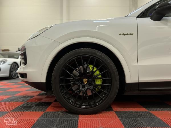 Balts Porsche Cayenne Coupe 2023 Viļņa, ar dzinēja tilpumu 3.00 L un nobraukumu 38 tūkst. km par 94900 €, foto 11 vietnē AUTOMOTO.COM.LV