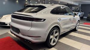 Balts Porsche Cayenne Coupe 2023 Rīga, ar dzinēja tilpumu 3.00 L un nobraukumu 95 tūkst. km par 85990 €, foto 6 vietnē AUTOMOTO.COM.LV