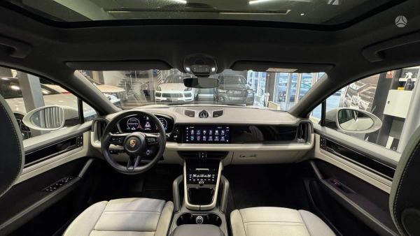 Белый Порше Cayenne Coupe 2023 в Рига, объемом двигателя 3.00 л и пробегом 95 тыс. км за 85990 €, фото 10 на AUTOMOTO.COM.LV