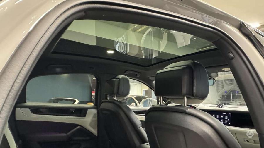 Balts Porsche Cayenne Coupe 2023 Rīga, ar dzinēja tilpumu 3.00 L un nobraukumu 95 tūkst. km par 85990 €, foto 24 vietnē AUTOMOTO.COM.LV