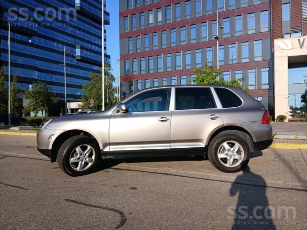 Porsche Cayenne 2004 in Riga, with an engine capacity of 3.20 L and mileage of 201 thousand km for 3999 €, photo 5 on AUTOMOTO.COM.LV