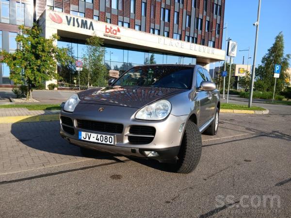 Porsche Cayenne 2004 in Riga, with an engine capacity of 3.20 L and mileage of 201 thousand km for 3999 €, photo 6 on AUTOMOTO.COM.LV