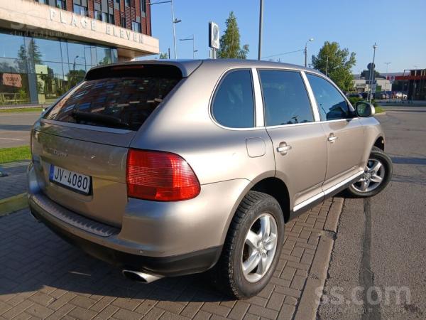 Porsche Cayenne 2004 in Riga, with an engine capacity of 3.20 L and mileage of 201 thousand km for 3999 €, photo 10 on AUTOMOTO.COM.LV