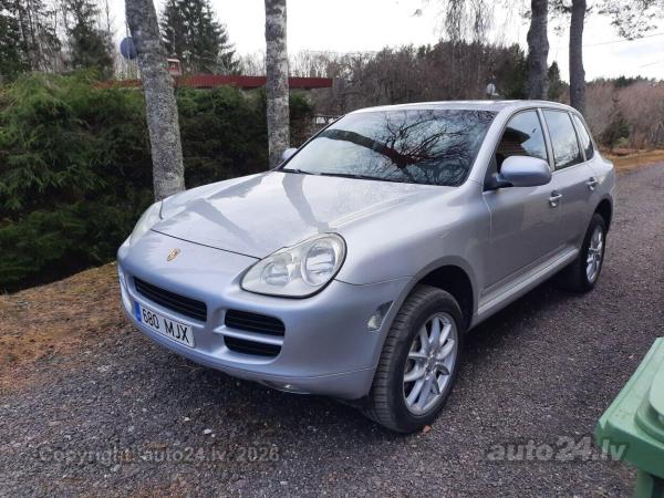 Porsche Cayenne 2004 in Tallinn, with an engine capacity of 4.50 L and mileage of 0 thousand km for 2500 €, photo 3 on AUTOMOTO.COM.LV