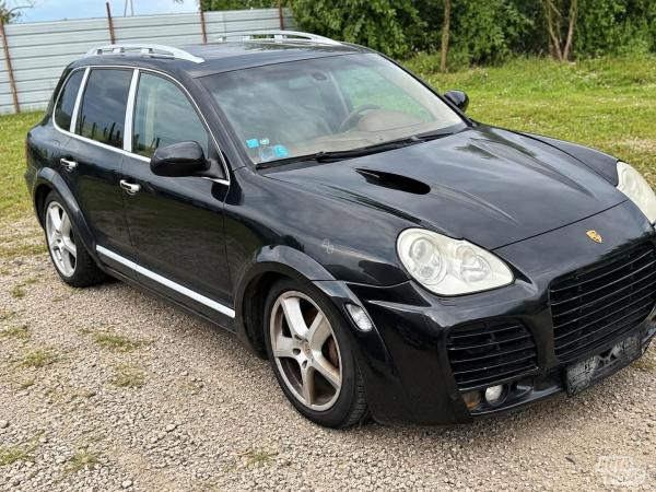 Порше Каен 2004 в Радвилишкис на AUTOMOTO.COM.LV Порше Каен 2004 в Радвилишкис, объемом двигателя 4.50 л и пробегом 211 тыс. км за 2600 €, фото 4 на AUTOMOTO.COM.LV