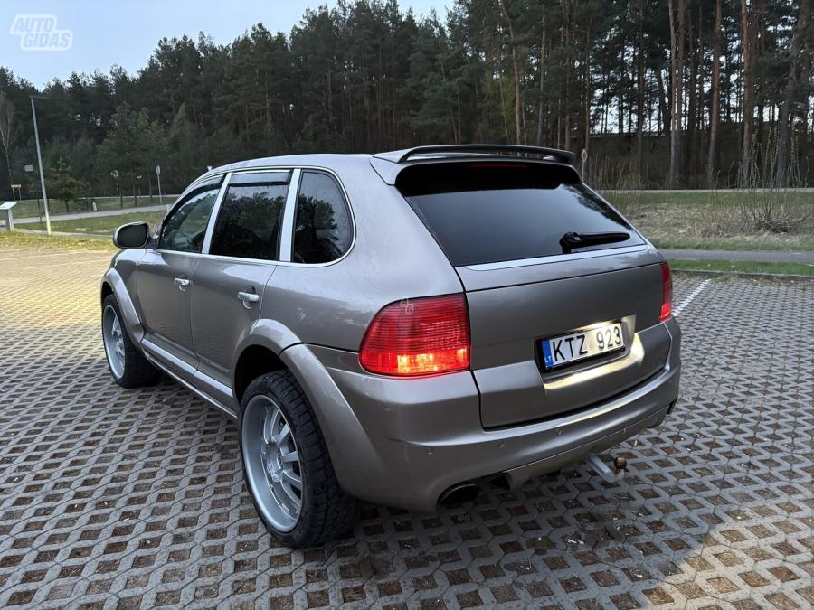 Porsche Cayenne 2006 in Varena, with an engine capacity of 4.50 L and mileage of 280 thousand km for 5000 €, photo 7 on AUTOMOTO.COM.LV
