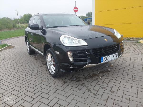 Porsche Cayenne 2007 in Elektrenai, with an engine capacity of 3.60 L and mileage of 236 thousand km for 6500 €, photo 2 on AUTOMOTO.COM.LV