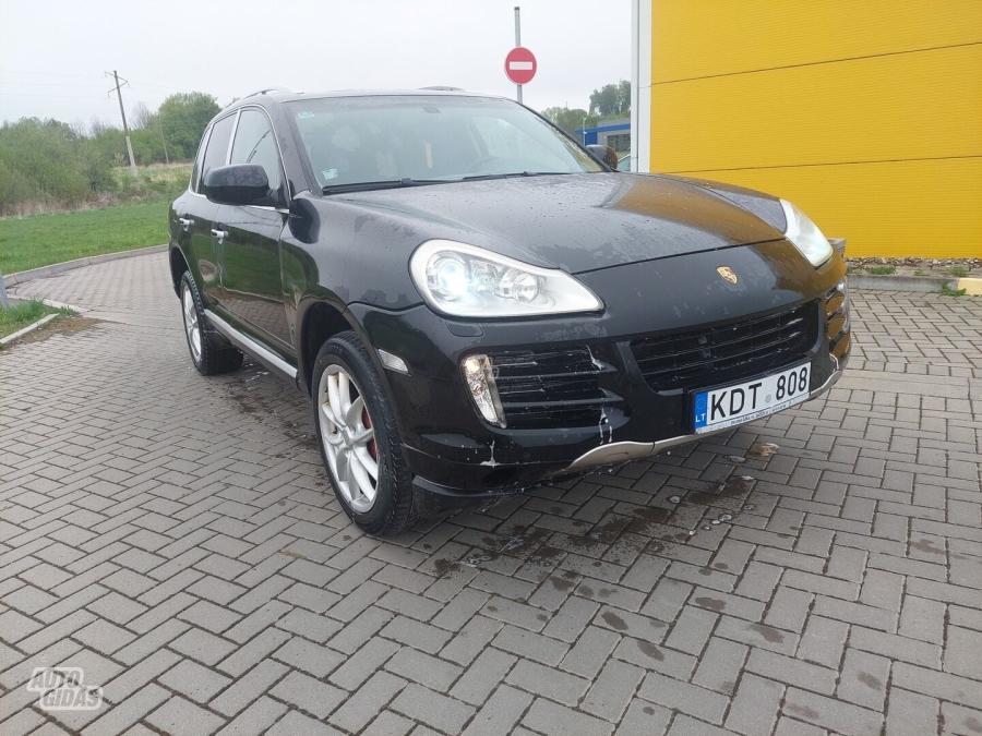 Porsche Cayenne 2007 in Elektrenai, with an engine capacity of 3.60 L and mileage of 236 thousand km for 6500 €, photo 3 on AUTOMOTO.COM.LV