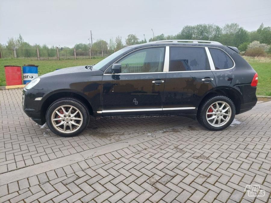 Porsche Cayenne 2007 in Elektrenai, with an engine capacity of 3.60 L and mileage of 236 thousand km for 6500 €, photo 4 on AUTOMOTO.COM.LV