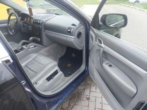 Porsche Cayenne 2007 in Elektrenai, with an engine capacity of 3.60 L and mileage of 236 thousand km for 6500 €, photo 8 on AUTOMOTO.COM.LV