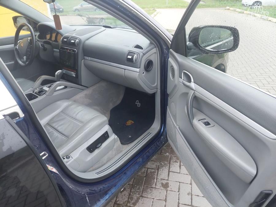 Porsche Cayenne 2007 in Elektrenai, with an engine capacity of 3.60 L and mileage of 236 thousand km for 6500 €, photo 8 on AUTOMOTO.COM.LV