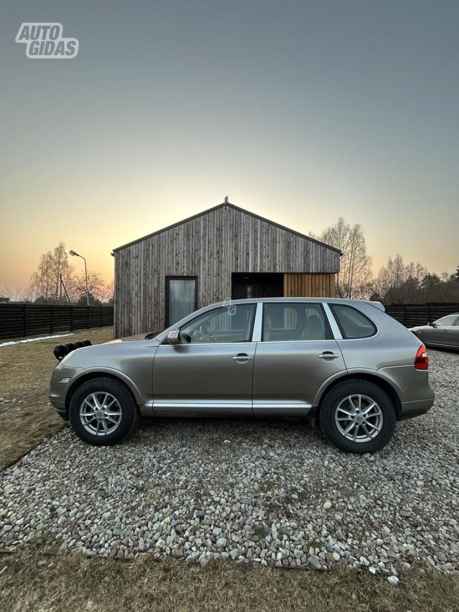 Porsche Cayenne 2008 in Moletai, with an engine capacity of 3.60 L and mileage of 370 thousand km for 8500 €, photo 5 on AUTOMOTO.COM.LV