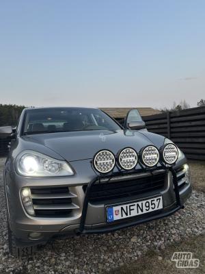 Porsche Cayenne 2008 in Moletai, with an engine capacity of 3.60 L and mileage of 370 thousand km for 8500 €, photo 14 on AUTOMOTO.COM.LV