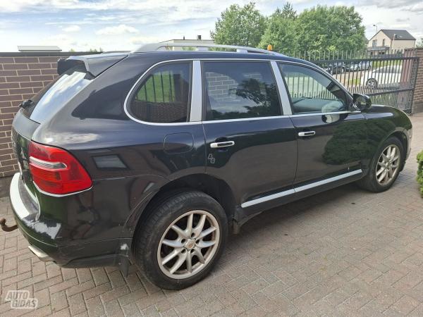 Porsche Cayenne 2008 in Vilnius, with an engine capacity of 3.60 L and mileage of 265 thousand km for 4444 €, photo 1 on AUTOMOTO.COM.LV