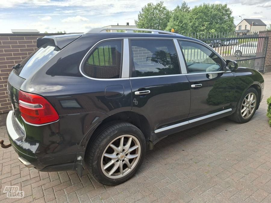 Porsche Cayenne 2008 in Vilnius, with an engine capacity of 3.60 L and mileage of 265 thousand km for 4444 €, photo 1 on AUTOMOTO.COM.LV