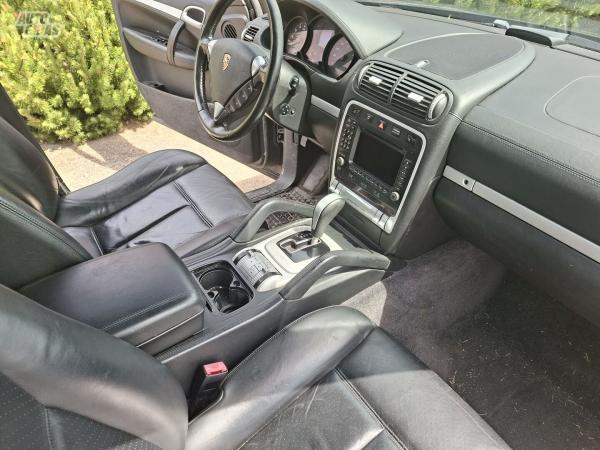 Porsche Cayenne 2008 in Vilnius, with an engine capacity of 3.60 L and mileage of 265 thousand km for 4444 €, photo 10 on AUTOMOTO.COM.LV
