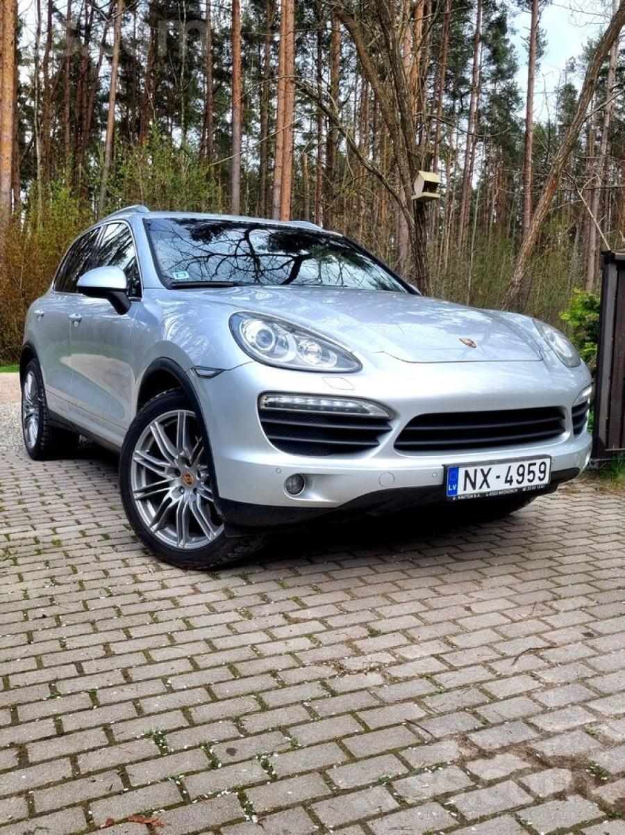 Porsche Cayenne 2010 in Jurmala, with an engine capacity of 4.80 L and mileage of 267 thousand km for 13000 €, photo 2 on AUTOMOTO.COM.LV
