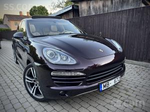 Porsche Cayenne 2011 in Riga, with an engine capacity of 3.00 L and mileage of 0 thousand km for 15999 €, photo 2 on AUTOMOTO.COM.LV