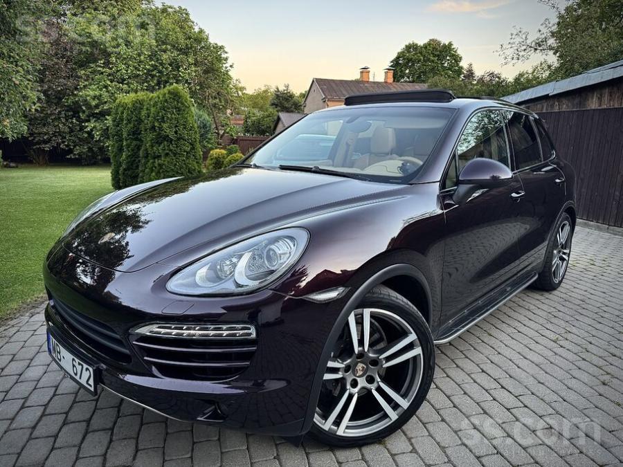 Porsche Cayenne 2011 in Riga, with an engine capacity of 3.00 L and mileage of 0 thousand km for 15999 €, photo 3 on AUTOMOTO.COM.LV