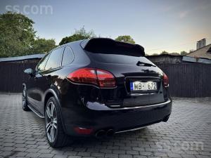 Porsche Cayenne 2011 in Riga, with an engine capacity of 3.00 L and mileage of 0 thousand km for 15999 €, photo 4 on AUTOMOTO.COM.LV