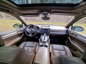 Porsche Cayenne 2011 in Vilnius, with an engine capacity of 4.80 L and mileage of 370 thousand km for 10250 €, photo 14 on AUTOMOTO.COM.LV