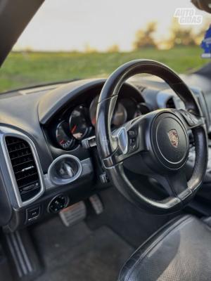 Porsche Cayenne 2011 Viļņa, ar dzinēja tilpumu 4.80 L un nobraukumu 220 tūkst. km par 11200 €, foto 16 vietnē AUTOMOTO.COM.LV