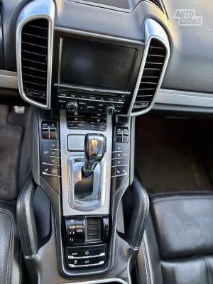 Porsche Cayenne 2011 Viļņa, ar dzinēja tilpumu 4.80 L un nobraukumu 220 tūkst. km par 11200 €, foto 17 vietnē AUTOMOTO.COM.LV