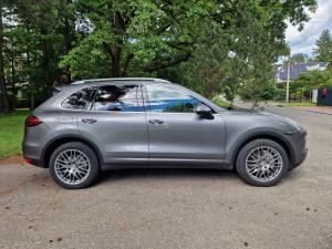 Porsche Cayenne 2011 Viļņa, ar dzinēja tilpumu 4.80 L un nobraukumu 370 tūkst. km par 9750 €, foto 5 vietnē AUTOMOTO.COM.LV