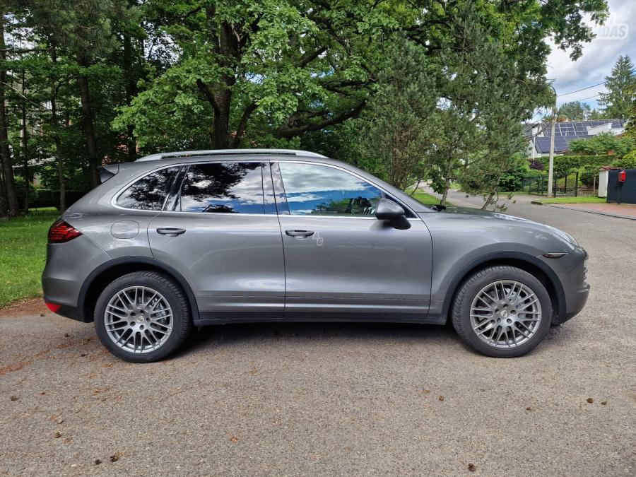 Porsche Cayenne 2011 Viļņa, ar dzinēja tilpumu 4.80 L un nobraukumu 370 tūkst. km par 9750 €, foto 5 vietnē AUTOMOTO.COM.LV