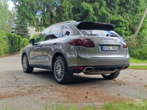 Porsche Cayenne 2011 Viļņa, ar dzinēja tilpumu 4.80 L un nobraukumu 370 tūkst. km par 9750 €, foto 8 vietnē AUTOMOTO.COM.LV