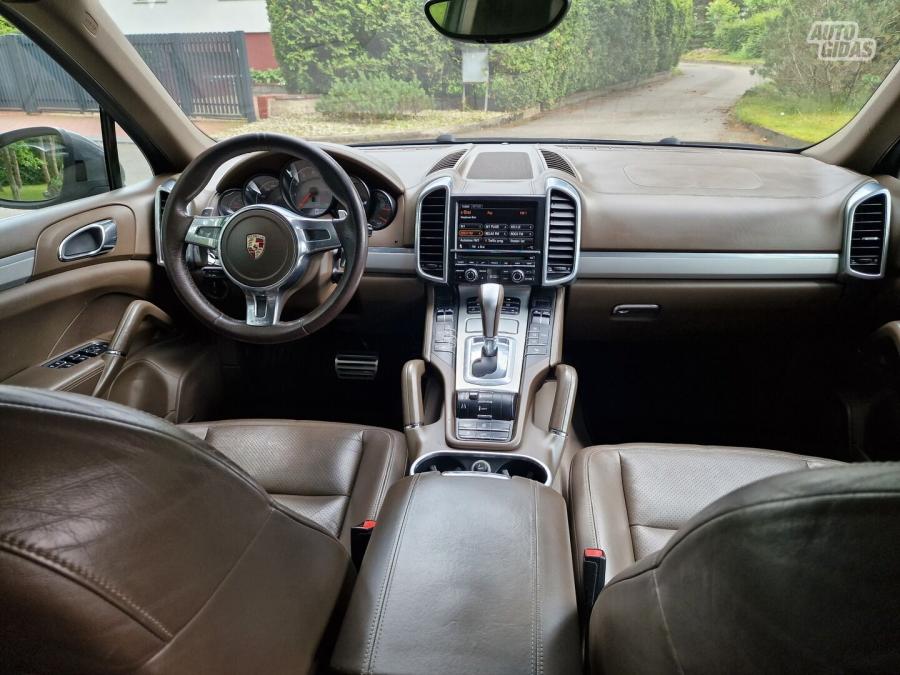 Porsche Cayenne 2011 Viļņa, ar dzinēja tilpumu 4.80 L un nobraukumu 370 tūkst. km par 9750 €, foto 12 vietnē AUTOMOTO.COM.LV