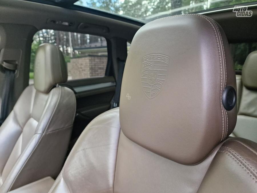 Porsche Cayenne 2011 Viļņa, ar dzinēja tilpumu 4.80 L un nobraukumu 370 tūkst. km par 9750 €, foto 21 vietnē AUTOMOTO.COM.LV