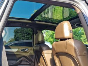 Porsche Cayenne 2011 Viļņa, ar dzinēja tilpumu 4.80 L un nobraukumu 370 tūkst. km par 9750 €, foto 27 vietnē AUTOMOTO.COM.LV