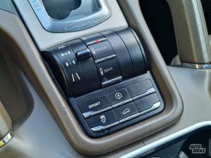 Porsche Cayenne 2011 in Vilnius, with an engine capacity of 4.80 L and mileage of 370 thousand km for 9750 €, photo 24 on AUTOMOTO.COM.LV